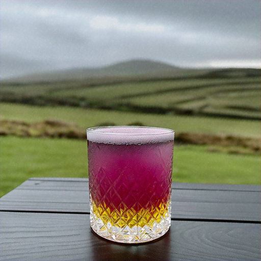 Whispering Heather, Delicate cocktail capturing Ireland's natural beauty